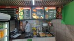 Шаверма (Kommunarov Street No:188к1, territoriya Gorelovo), fast food  Saint‑Petersburg'dan