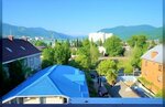 Lazurit (ulitsa Odoyevskogo No:39, Lazarevskoe Residential District), otel  Soçi'den