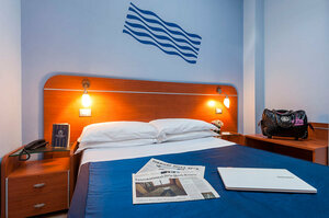 Millennium Gold (Viale Comandante Maddalena Umberto No:192, Naples), otel  Napoli'den