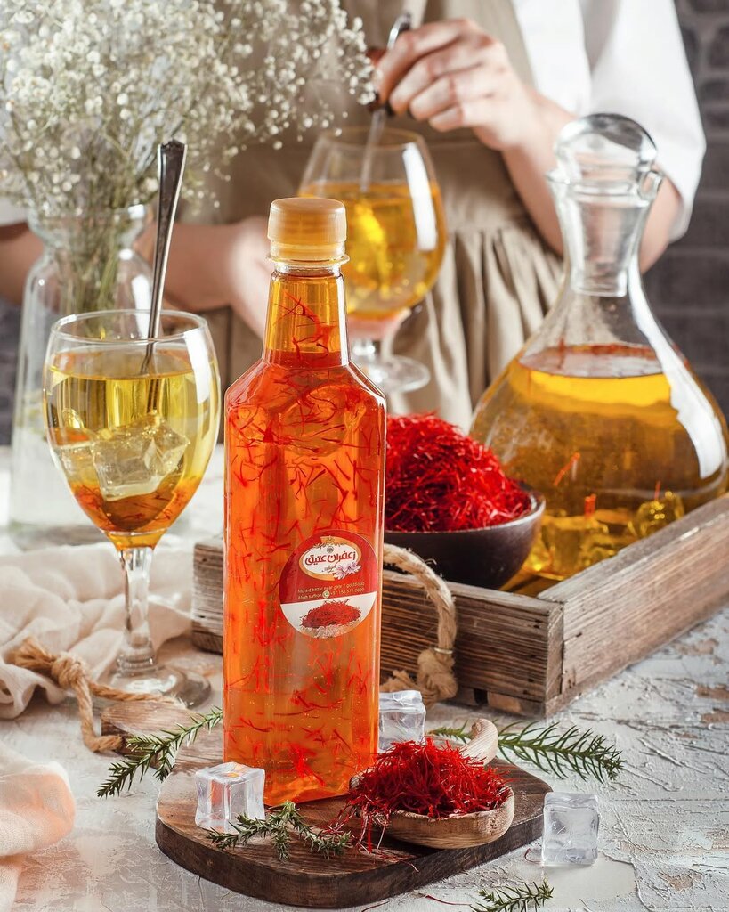 Gıda malzemeleri ve baharatlar Atigh, saffron shop, Dubai, foto