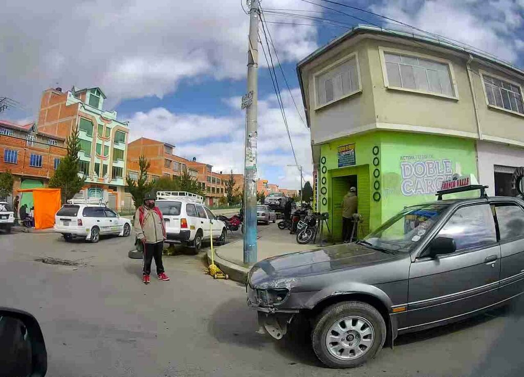 Otomobil servisi Mechanical Workshop, El Alto, foto