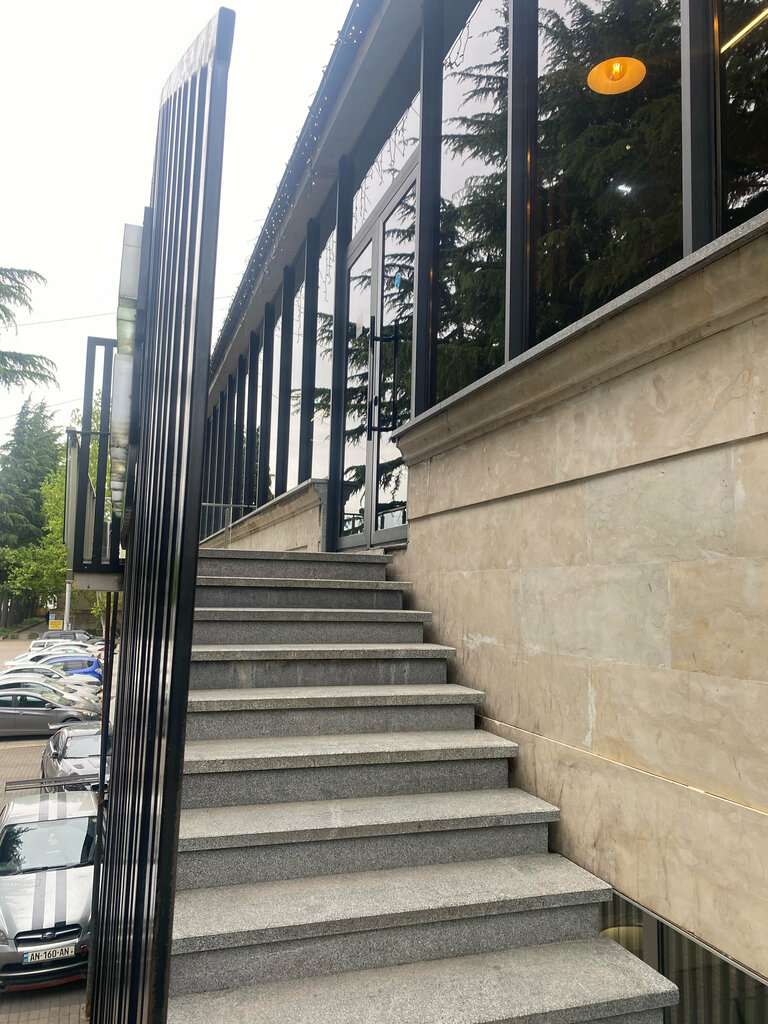 Restoran ბარ–რესტორანი ინტრო, Kutaisi, foto