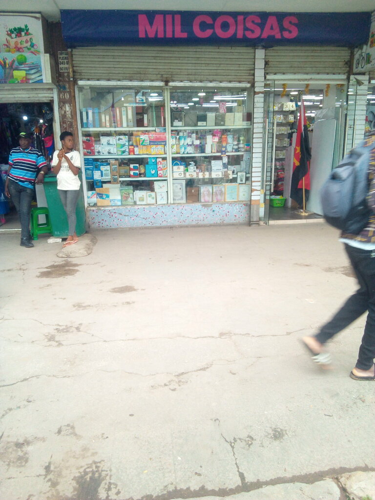Büyük mağazalar Mil coisas, Loanda, foto