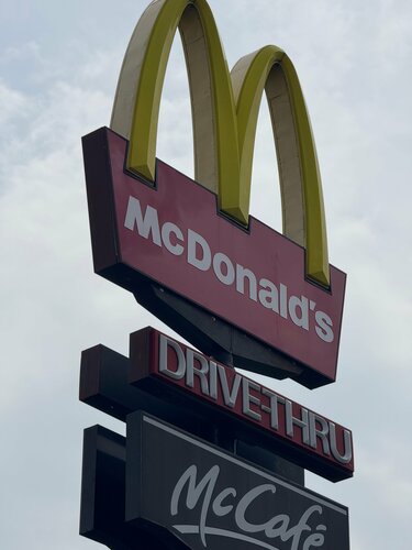 Fast food McDonald’s, Bali, foto