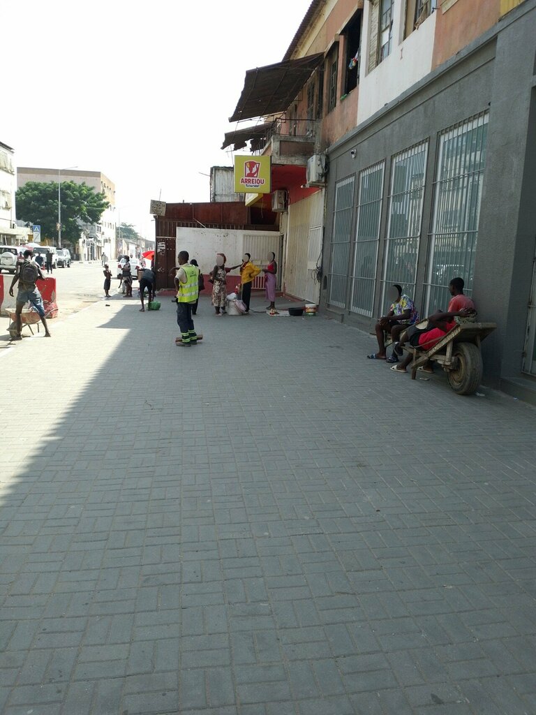 Süpermarket Arreiou, Loanda, foto