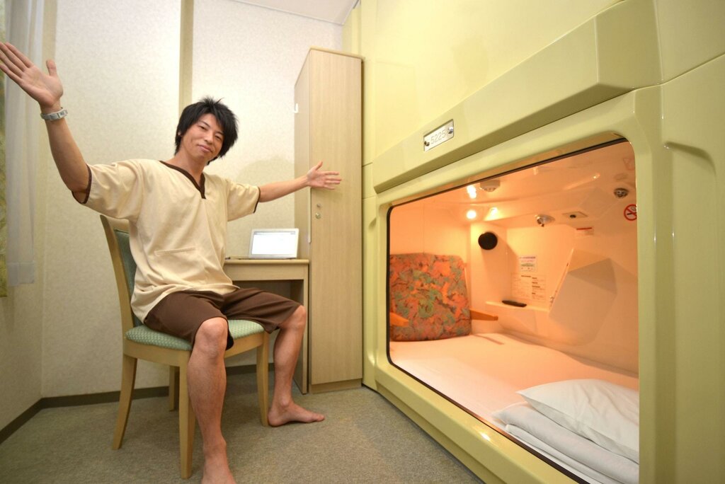 Otel Capsule & SPA Grand Sauna Shinsaibashi, Osaka, foto
