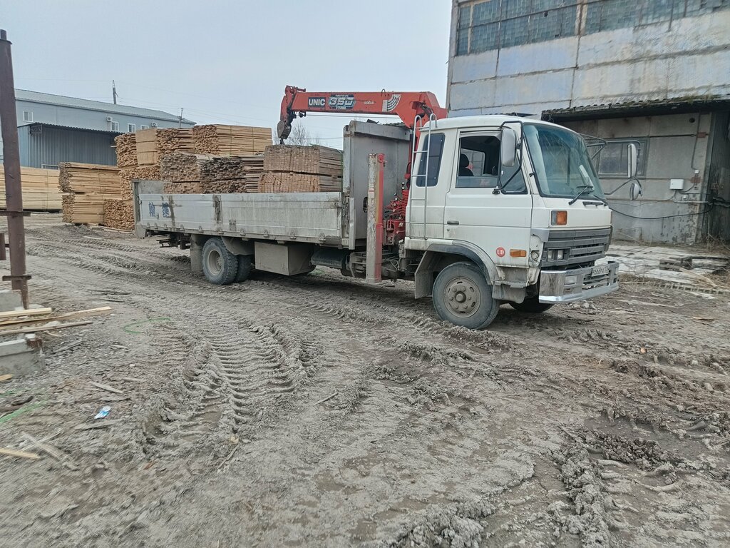 Kerestecilik, ağaç satışı Chuin, Habarovsk, foto
