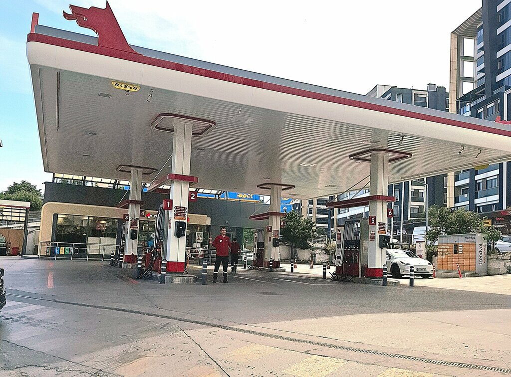 Benzin istasyonu Petrol Ofisi, İstanbul, foto