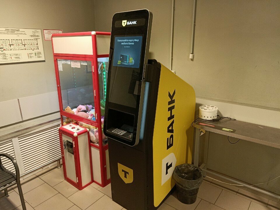 ATM'ler Т-Банк, Kaliningrad, foto