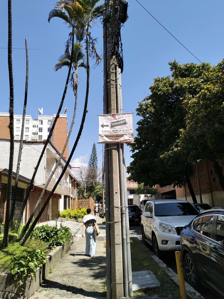 Terziler Clínica de la ropa JohnCorr, Medellin, foto