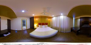 Hotel Blossoms (State of Telangana, Line 3, Road No 5 Jubilee Hills Metro Station), otel  Tamil Nadu'dan