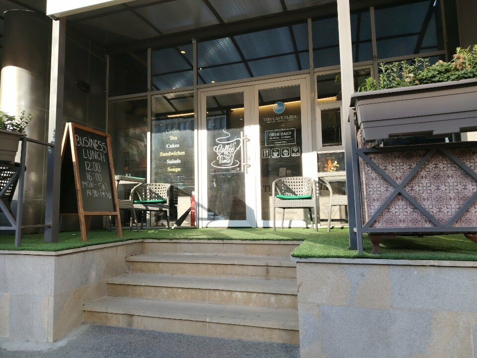 Restoran The Cafeteria, Bakü, foto