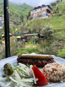 Osmanlı Restaurant (Hoşdere Mah., Ardeşen Çamlıhemşin Yolu, 10. Km., Ardeşen, Rize), kafe  Ardeşen'den
