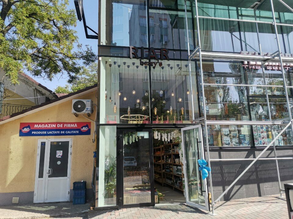 Manavlar Riar berry's, Kişinev, foto