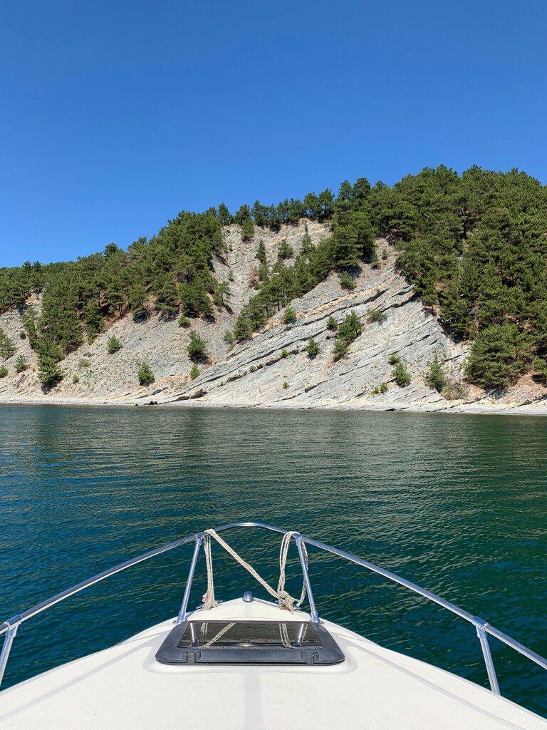 Konuk evi Tri Kamnya, Krasnodarski krayı, foto