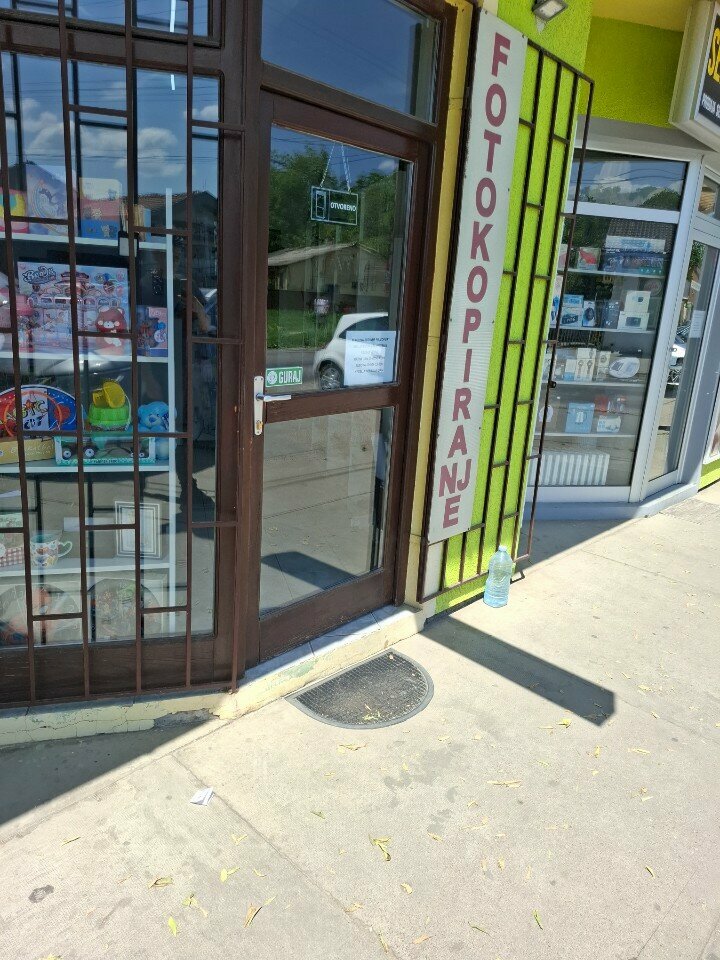 Fotokopi dükkanları Daroteka, Güney Backa İlçesi, foto