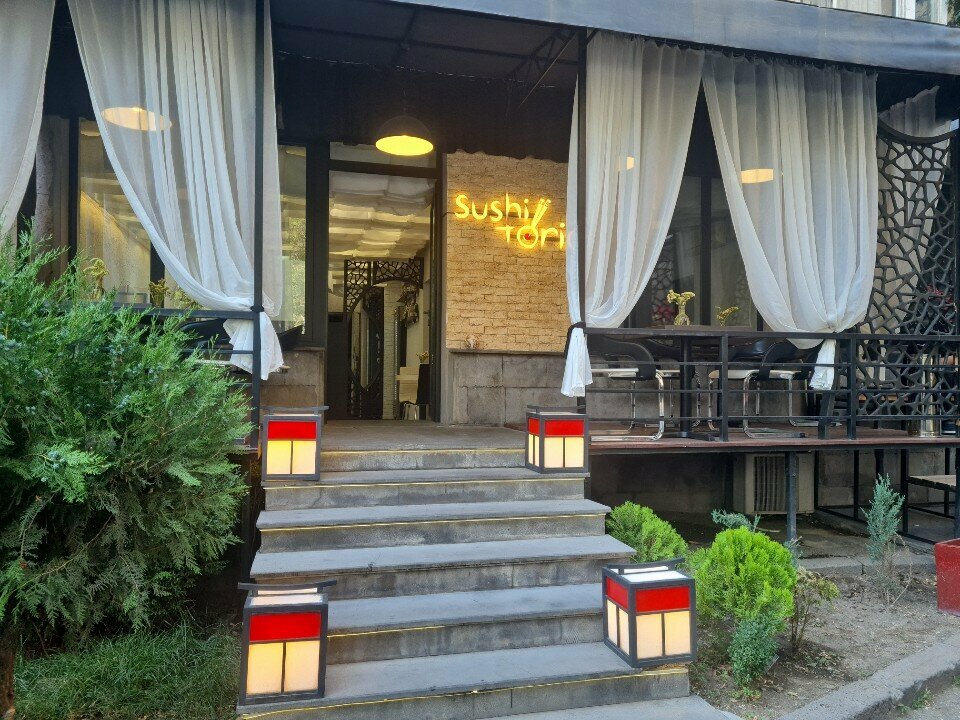 Restoran SushiToria and Kyoto Lounge, Erivan, foto