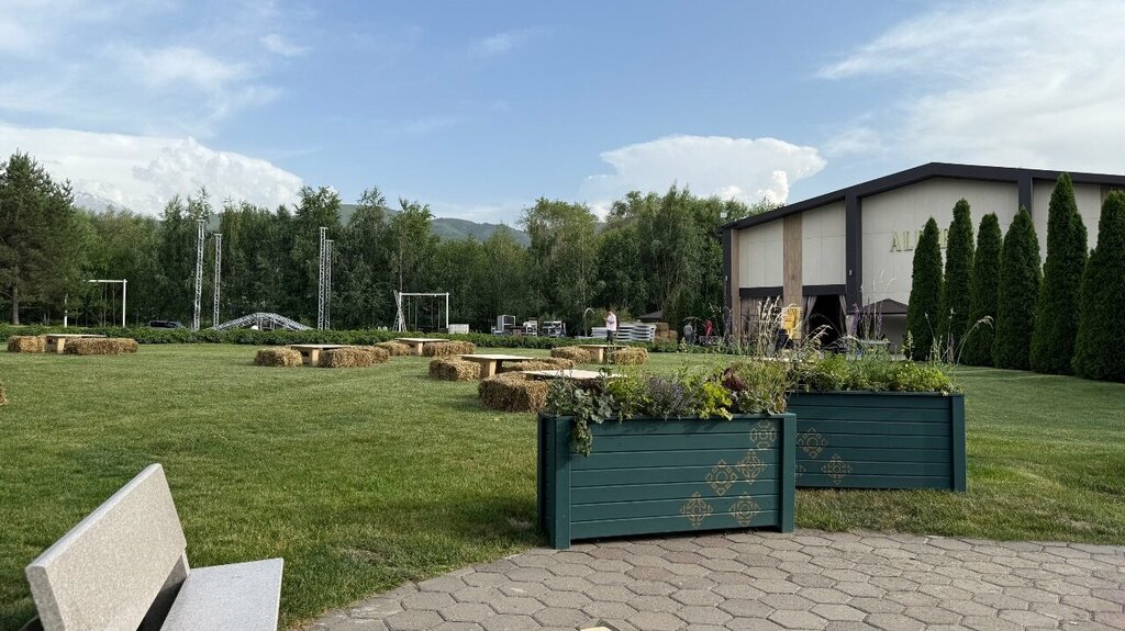 Saunalar Alfresco Openair, Almatı eyaleti, foto