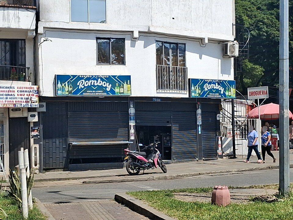 Tütün, sigara mağazaları Licores romboy, Cali, foto
