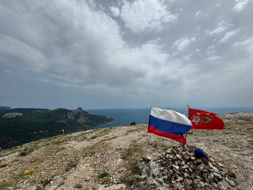 Dekorasyon ve süsleme, onur panosu Информационный стенд Большая Севастопольская тропа, Sevastopol, foto