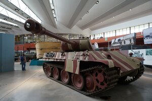 The Tank Museum (England, Dorset County), müzeler ve sanat galerileri  İngiltere'den