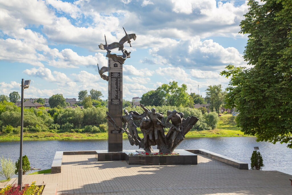 Anıt, heykel 23-м воинам-гвардейцам, Polotsk, foto