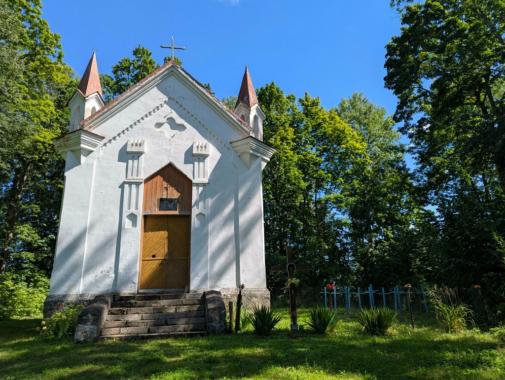 Katolik kiliseleri Часовня-усыпальница Богдановичей, Minskaya oblastı, foto