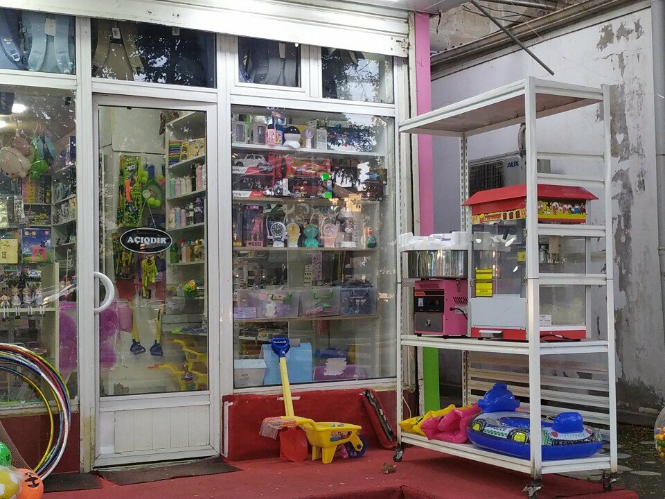 Kozmetik ve parfümeri mağazaları Polad parfümer, Bakü, foto