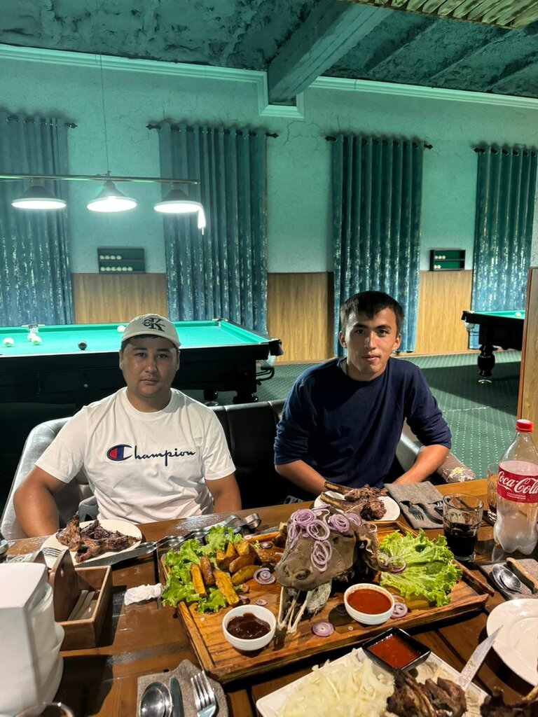 Restoran У мангала, Bişkek, foto