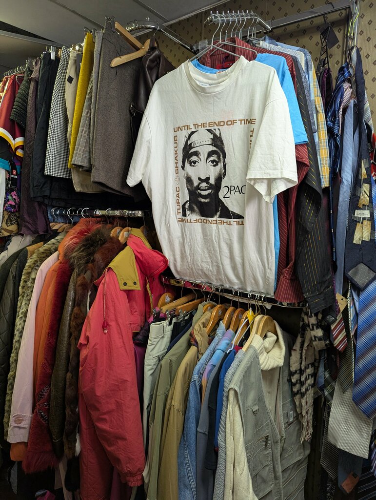 i̇kinci el eşya satışı Волки-модники, Saint‑Petersburg, foto