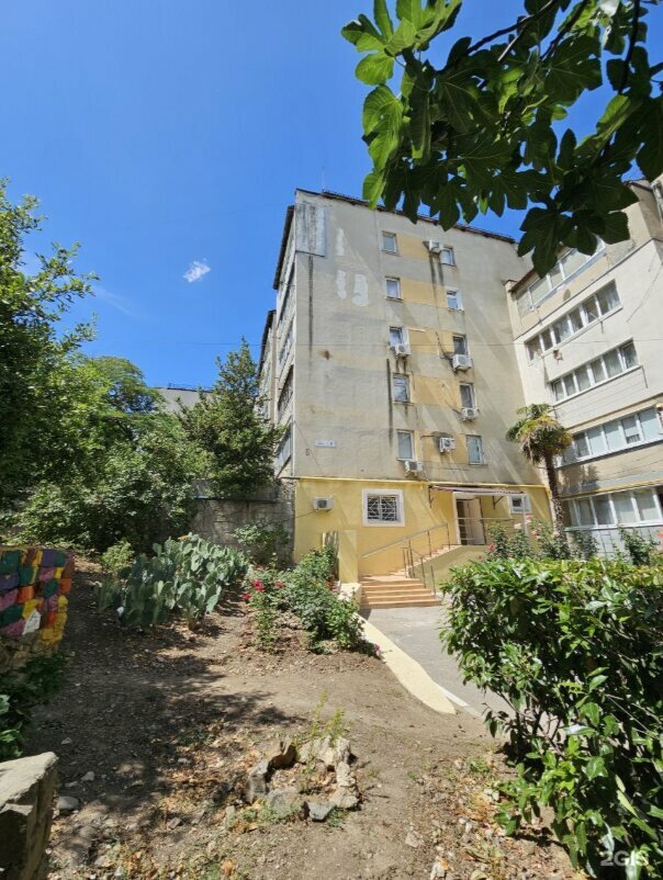 Yönetim ofisi MKP Partenit-Servis, Kırım Cumhuriyeti, foto