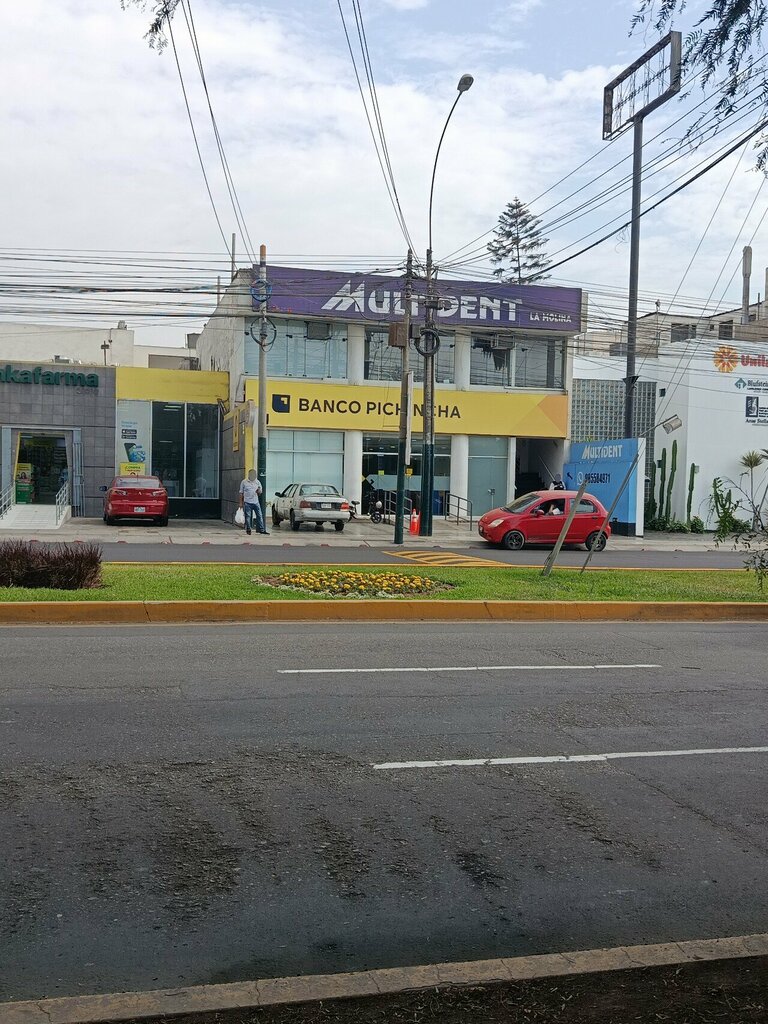 Özel ağız ve diş sağlığı klinikleri ve muayenehaneleri Multident, Lima, foto