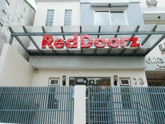 Otel RedDoorz Plus @ Torre De Manuel Residences 1, Quezon Şehri, foto