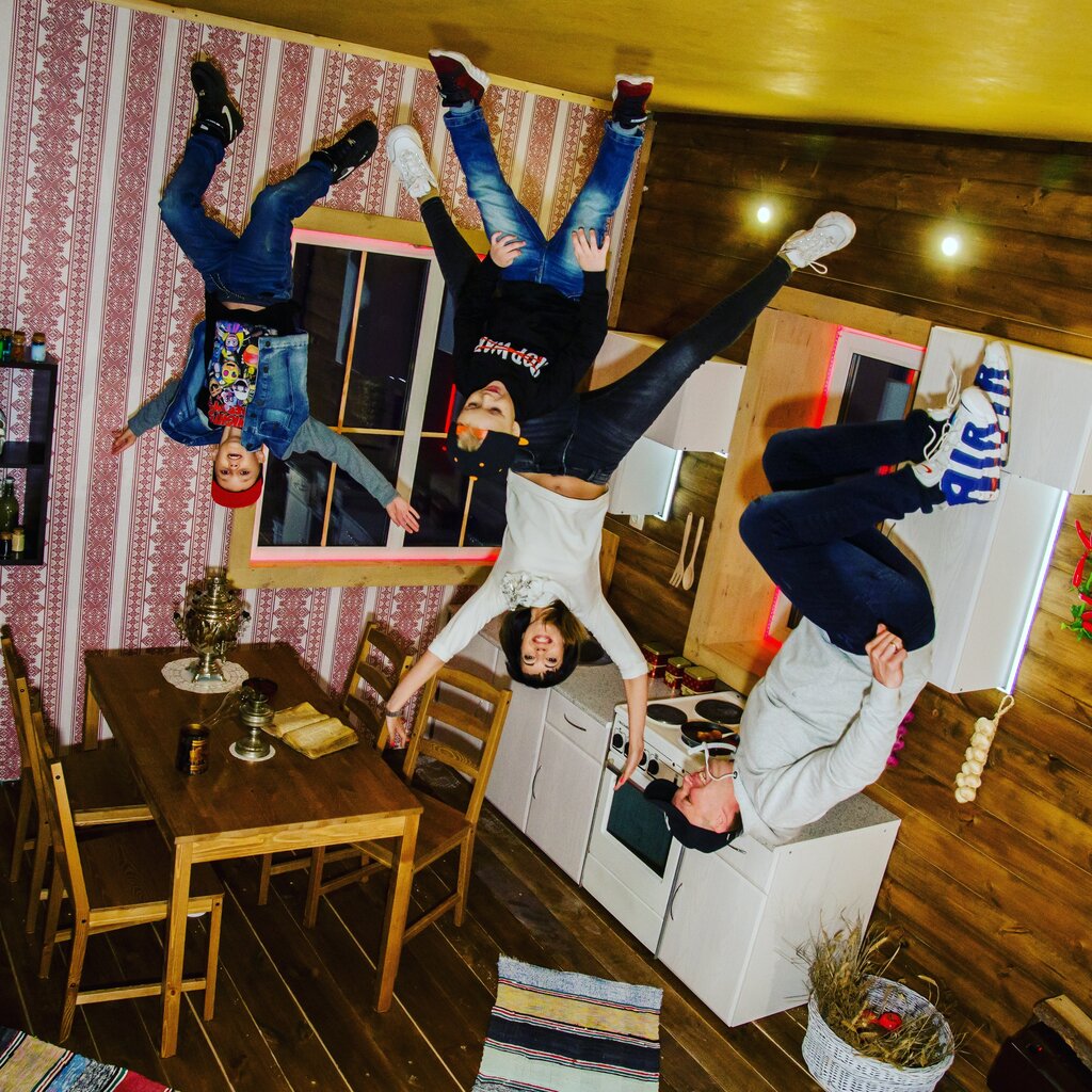 Müzeler ve sanat galerileri Upside down house, Tolyatti (Togliatti), foto