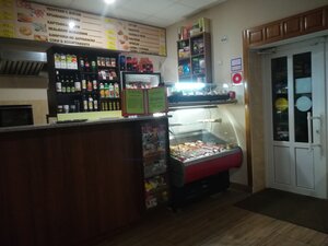 Гулливер (Krasnoarmeyskaya ploshchad No:97Д), kafe  Starodub'dan