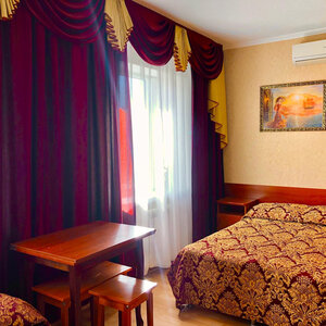 Mini Hotel Kalinina 56 (Kalinina Street No:56), otel  Yeysk'ten