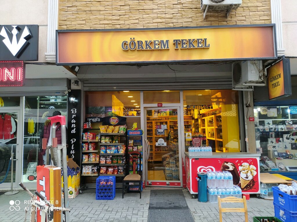 Bira dükkanı Görkem Market Tekel, İstanbul, foto