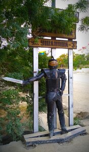 Скульптура Рыцарь (Autonomous Republic of Crimea, Sudak, Morskaya ulitsa), park, sokak heykeli  Sudak'tan