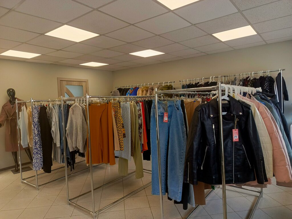 i̇kinci el eşya satışı Charity Market, Barnaul, foto