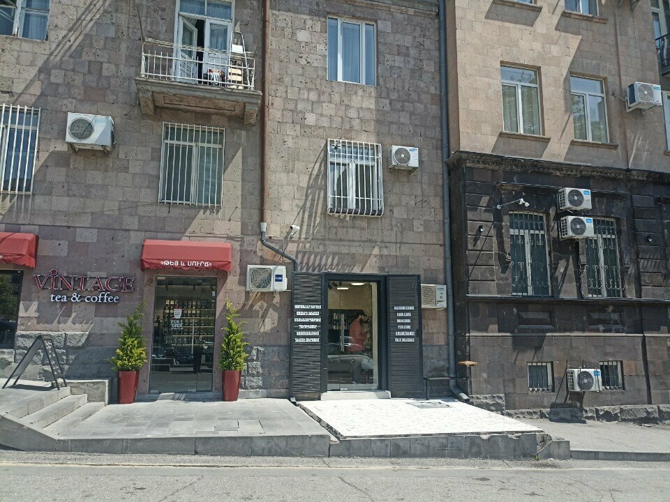 Güzellik salonu Paul Mitchell, Erivan, foto