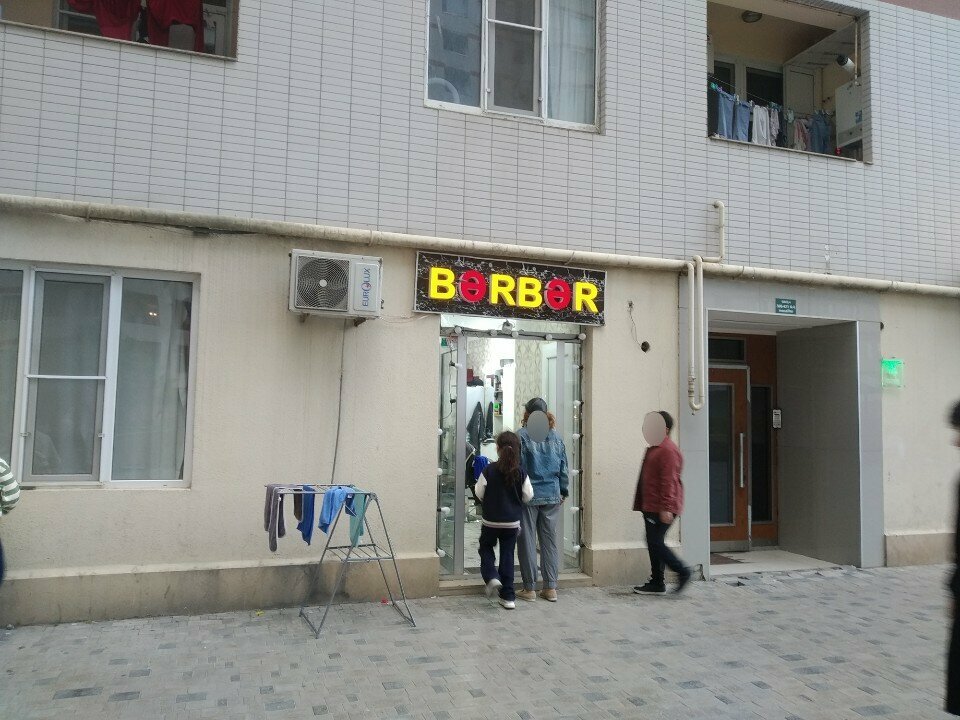 Kuaförler Bər Bər, Bakü, foto