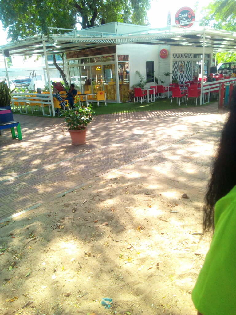 Kafe Spot do Bairro, Loanda, foto