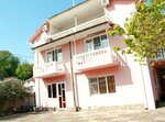 Семья (Cherepovetskaya Street No:91, mikrorayon Yakornaya Shchel), otel  Soçi'den