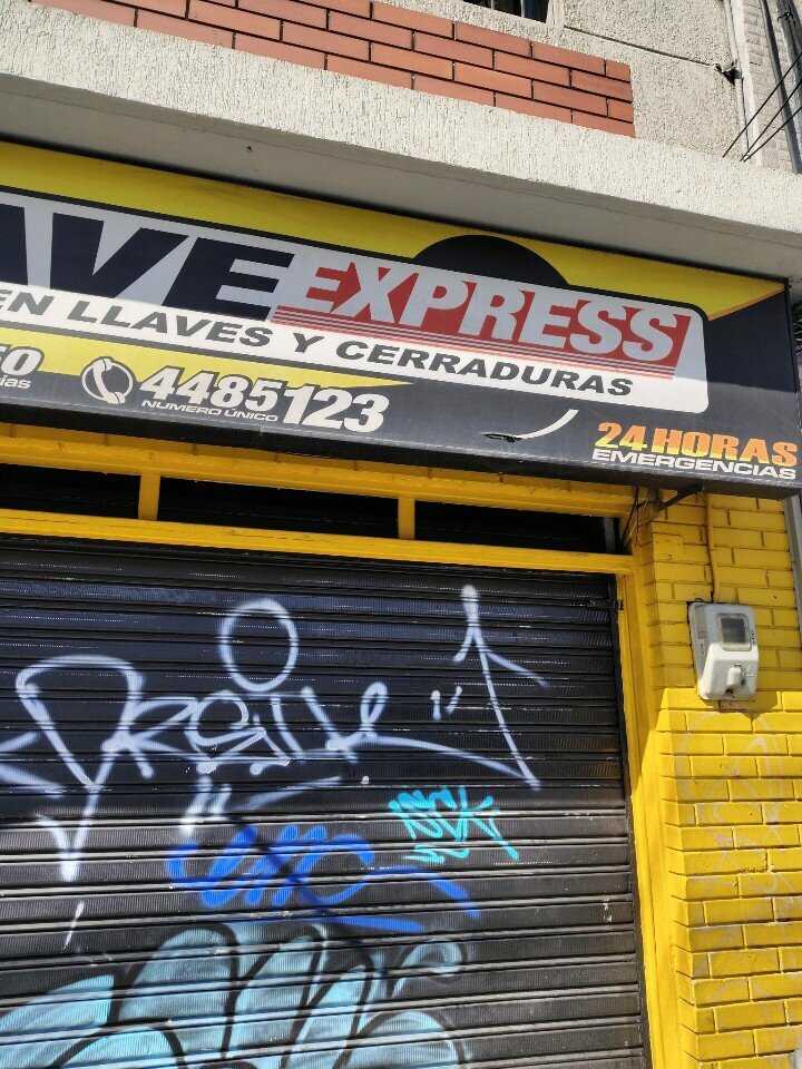 Anahtarların imalatı ve onarımı Llave express, Medellin, foto