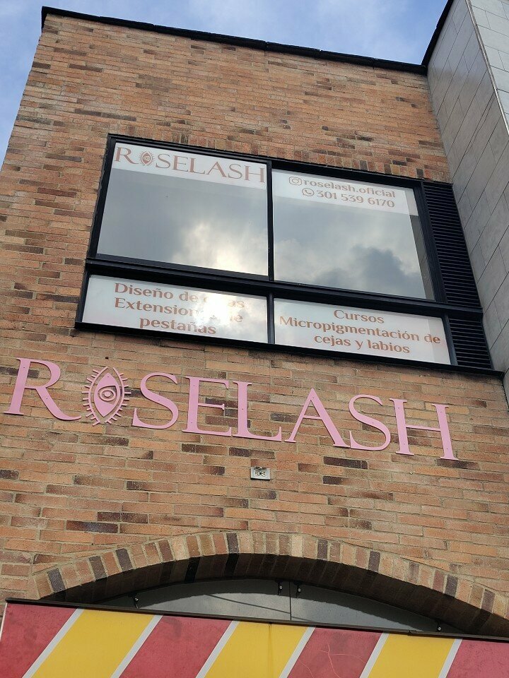 Güzellik salonu Roselash, Medellin, foto