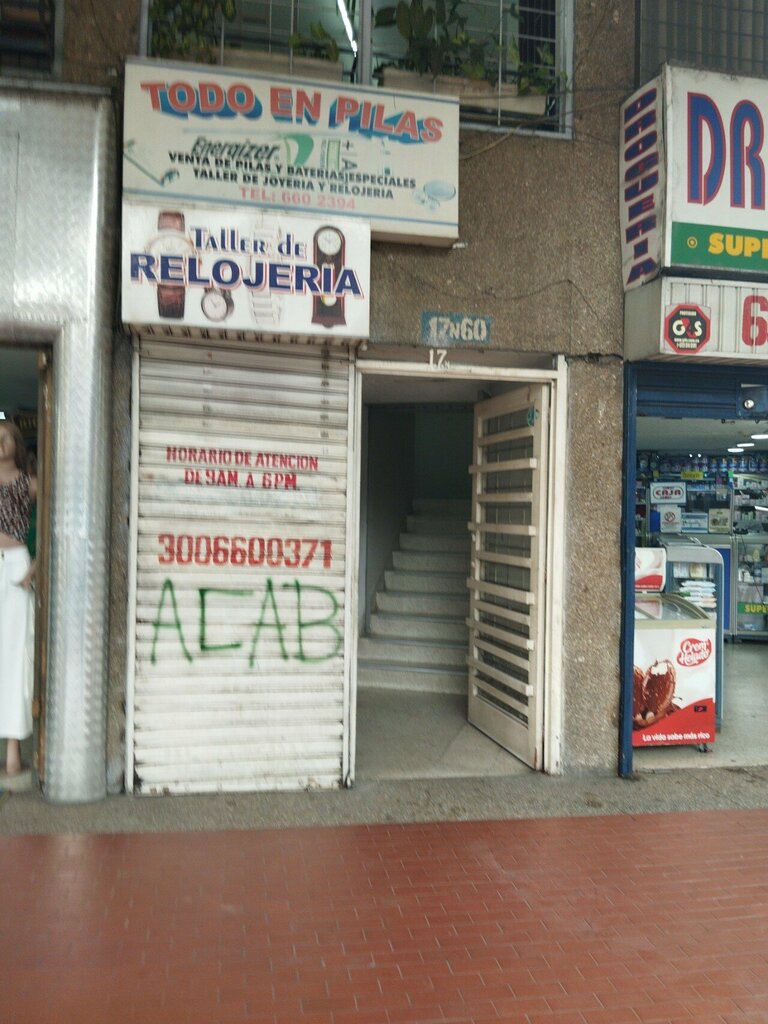 Akümülatör ve şarj cihazları Todo EN Batteries, Cali, foto