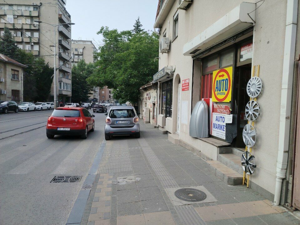 Otomobil satış galerileri Velmark auto market, Belgrad, foto