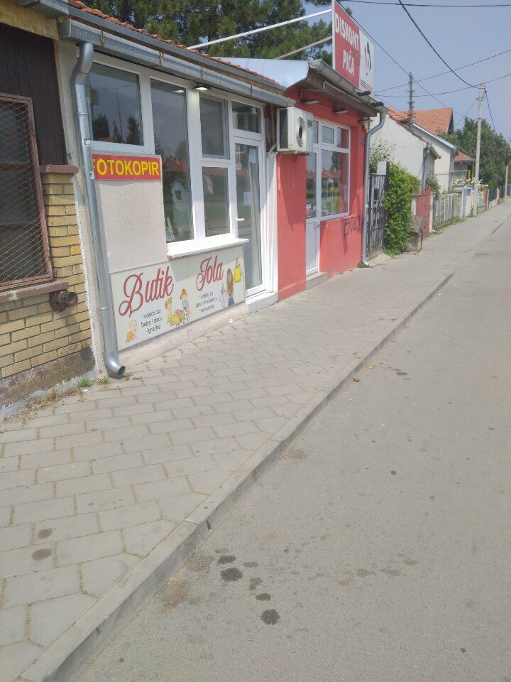 Giyim mağazası Jola, Novi Sad, foto
