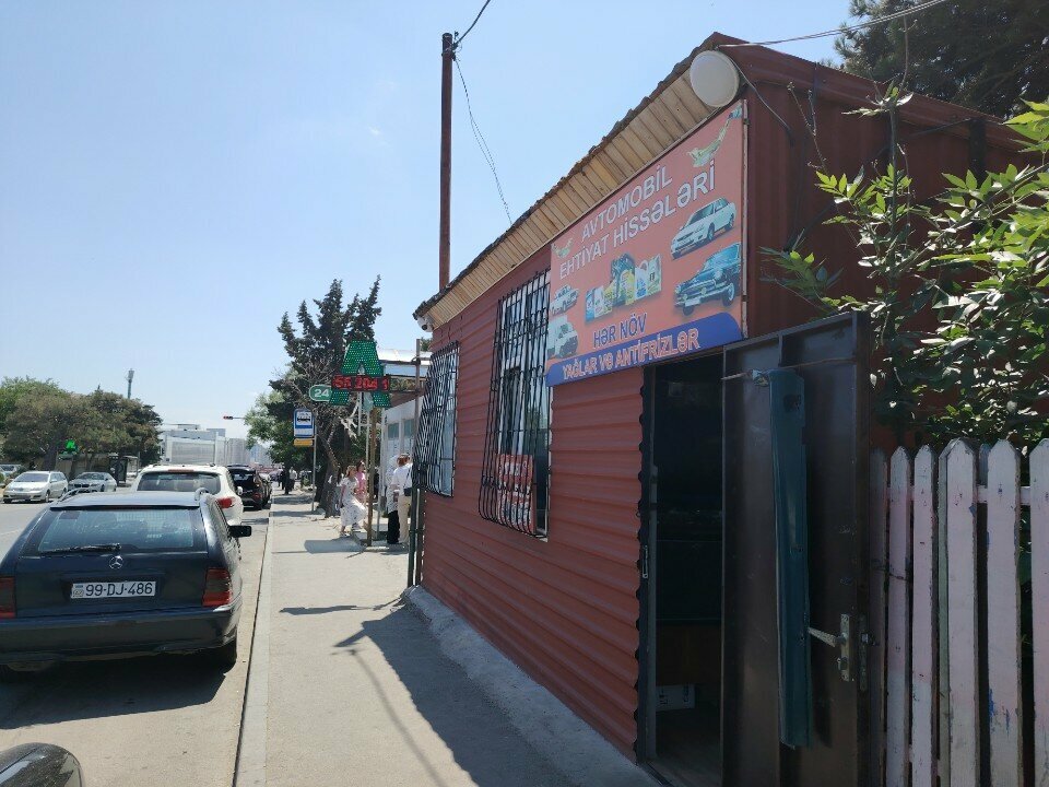 Otomobil yedek parçaları Avtomobil Ehtiyat Hissələri, Bakü, foto