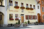 Hotel-Gasthof Zum Dallmayr (Reichenauplatz No:1, Berching), otel  Bavyera'dan